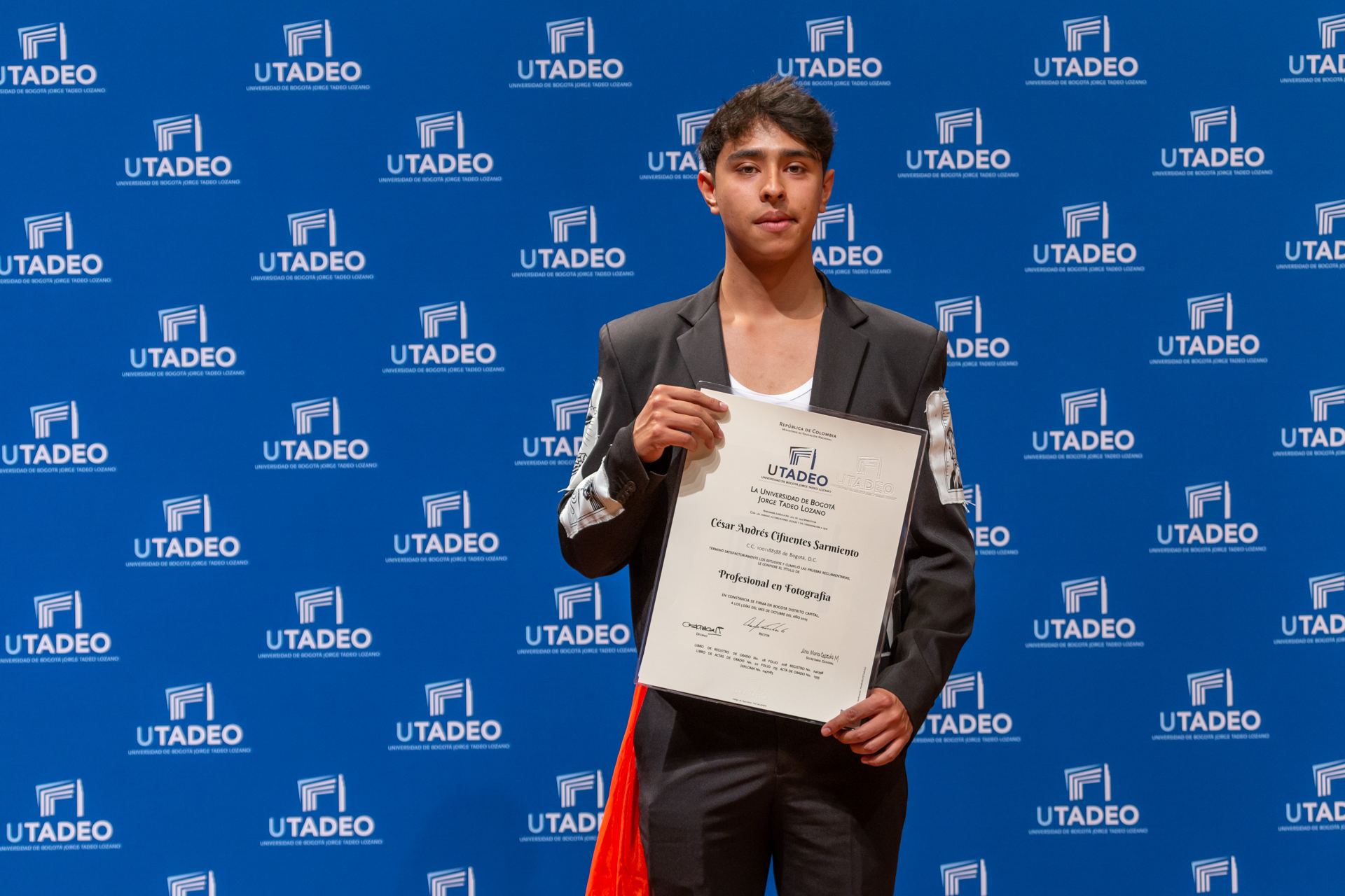 Graduados Ceremonia I - Octubre | Universidad de Bogotá Jorge Tadeo Lozano