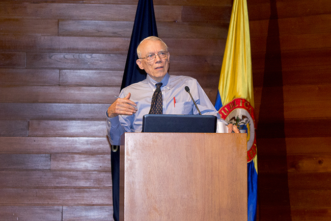 Cómo acabar con la pobreza y bajar la desigualdad por Albert Berry ...