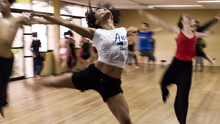Clase abierta: danza afro en Utadeo | Universidad de Bogotá Jorge Tadeo ...