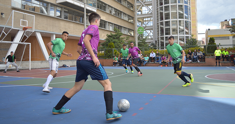 Los octavos de final de FutSala en la Olimpiada Tadeísta 2018: “Jugar ...