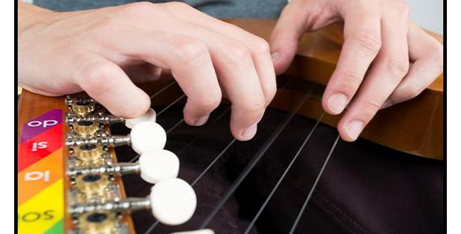David Hernández egresado de Utadeo e inventor del "Ludófono" destacado ...