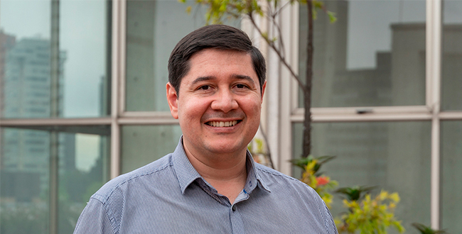 Luis Alejandro Arias asume la dirección del Centro de Bio Sistemas ...