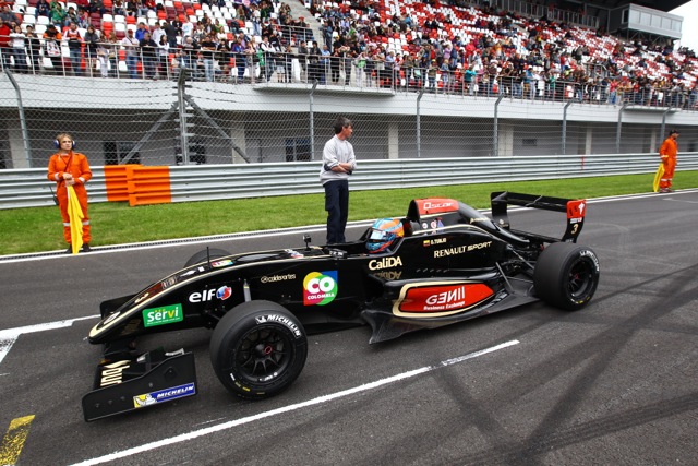 Oscar Tunjo piloto de Lotus F1 Junior Team compite en Redbull Ring ...