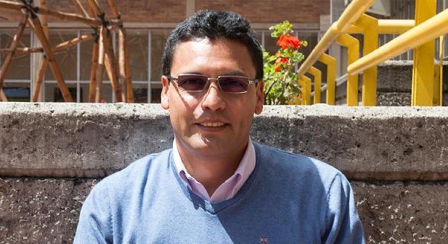 Édgar Jiménez analiza el mercado bursátil colombiano | Universidad de ...